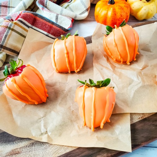 2 Ingredient White Chocolate Strawberry Pumpkins