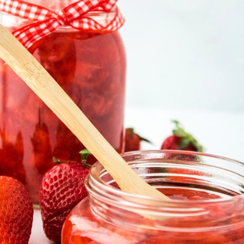 How to Make Homemade Strawberry Preserves (without Pectin)
