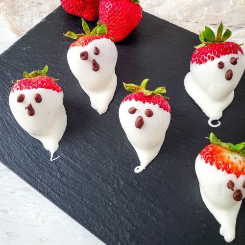 Halloween White Chocolate Strawberry Ghosts